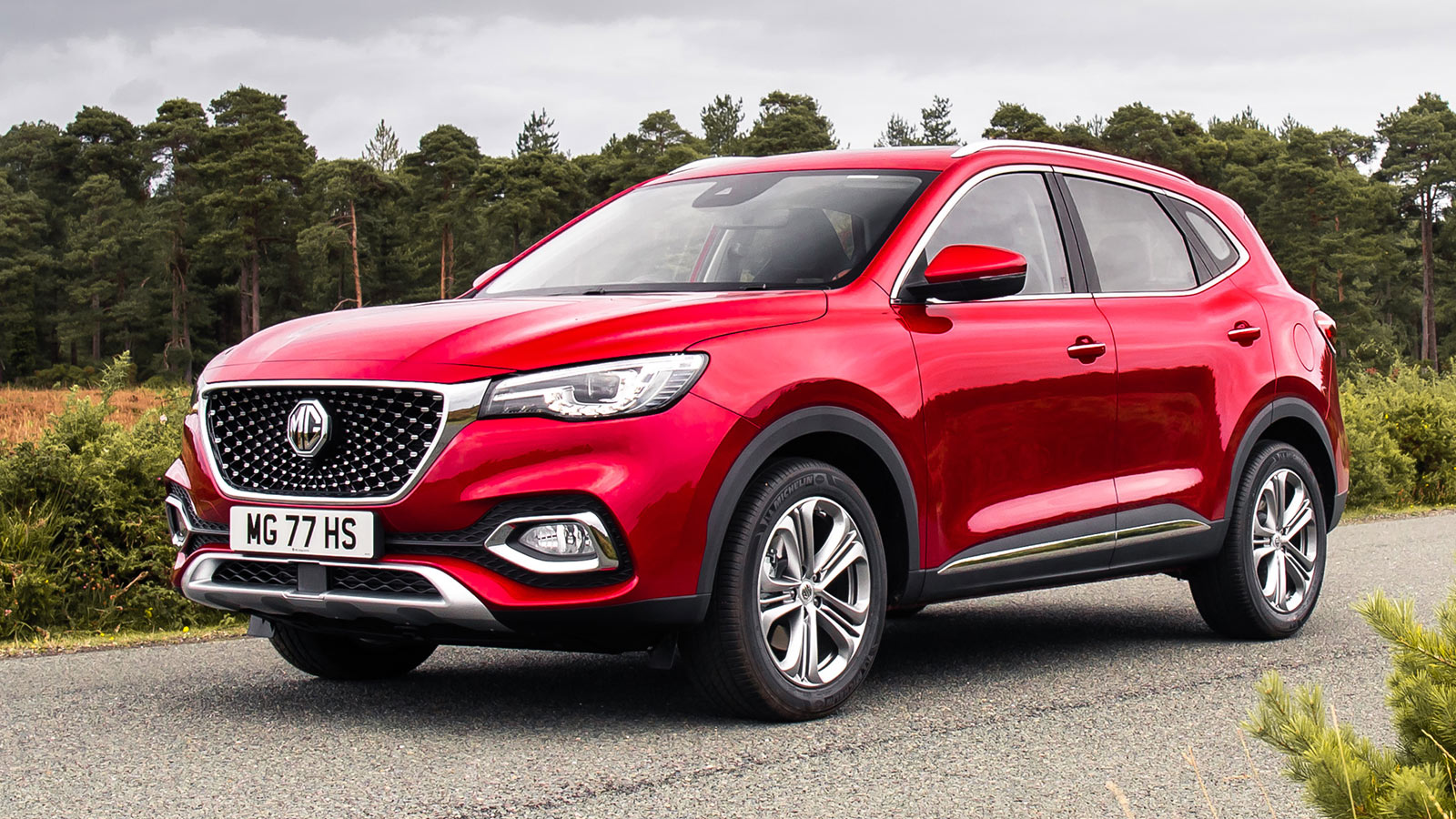 Comparativa entre MG ZS VS MG HS | carwow | carwow