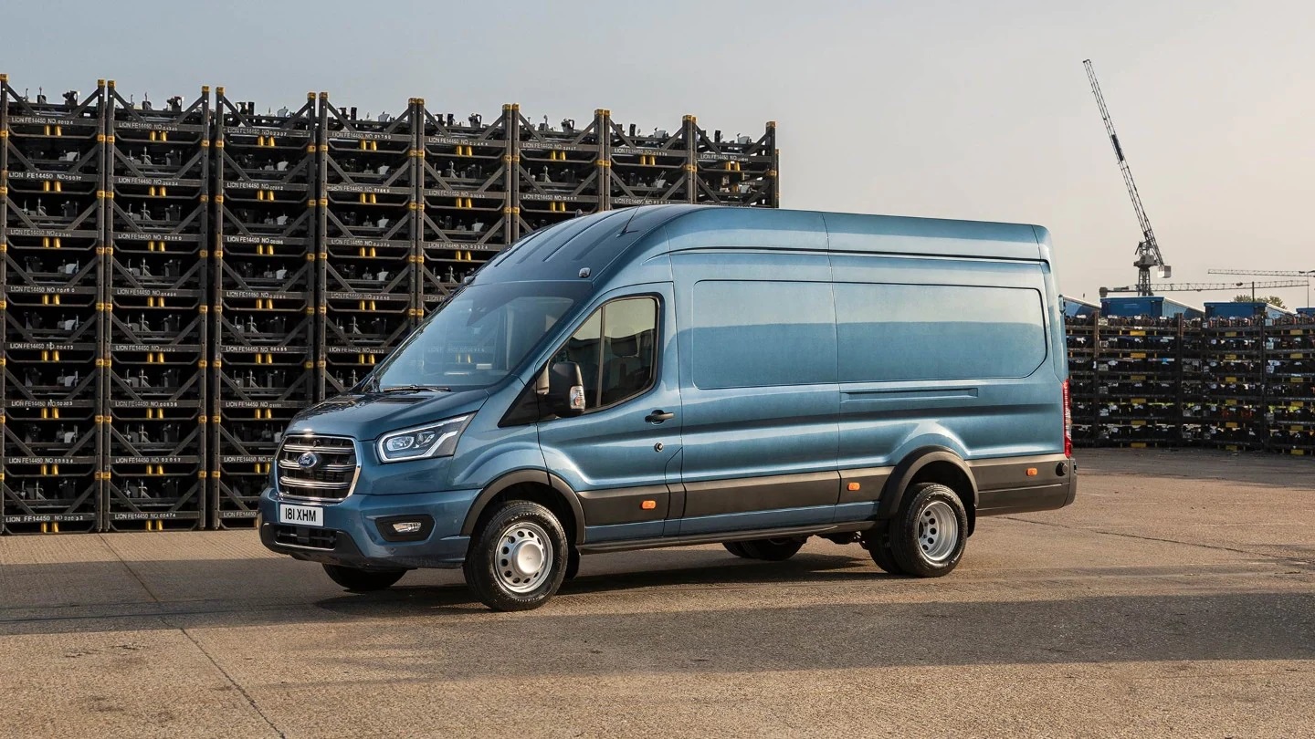 Ford Transit Furgón | Precio y Opinión | carwow