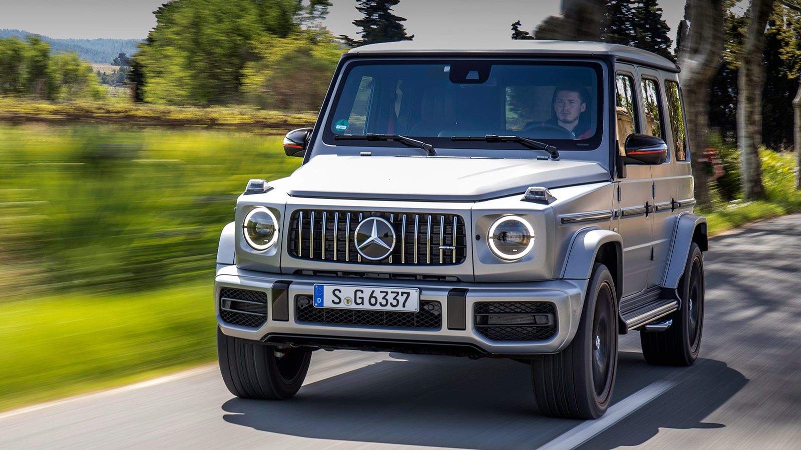 Recopilamos los mejores coches para personas altas | Carwow