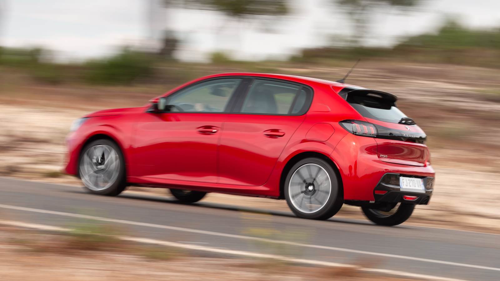 Guía de colores y precios del Peugeot 208 | carwow